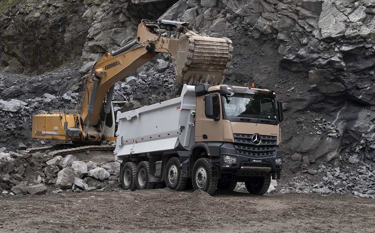 Arocs 8X4 é a opção da Mercedes-Benz no mercado de Off-Road